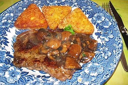 Steak in Champignon - Rahm - Sauce von zappingseb | Chefkoch