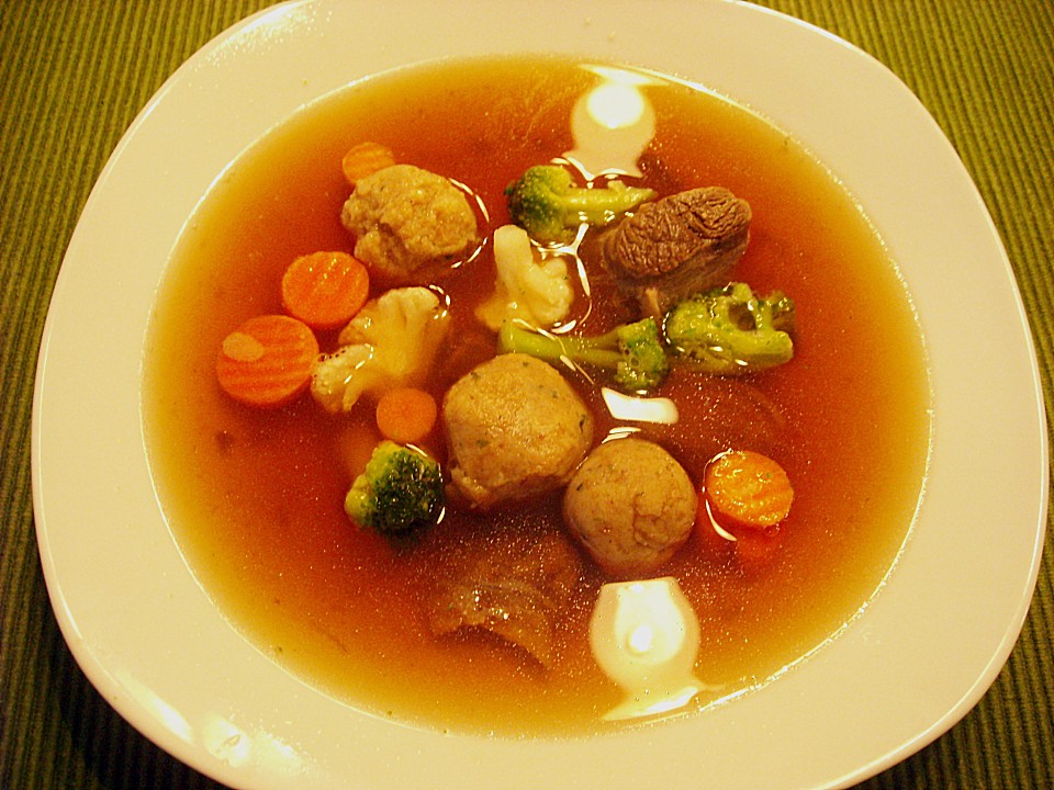 Braune oder klare Rindersuppe von Carmecita | Chefkoch