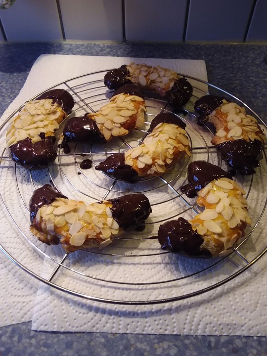 Mandelhörnchen von PitZwo | Chefkoch