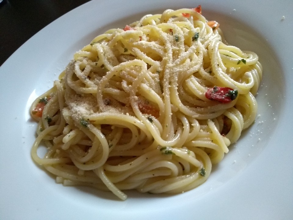 Spaghetti aglio, olio e peperoncino von marcus_hosch | Chefkoch