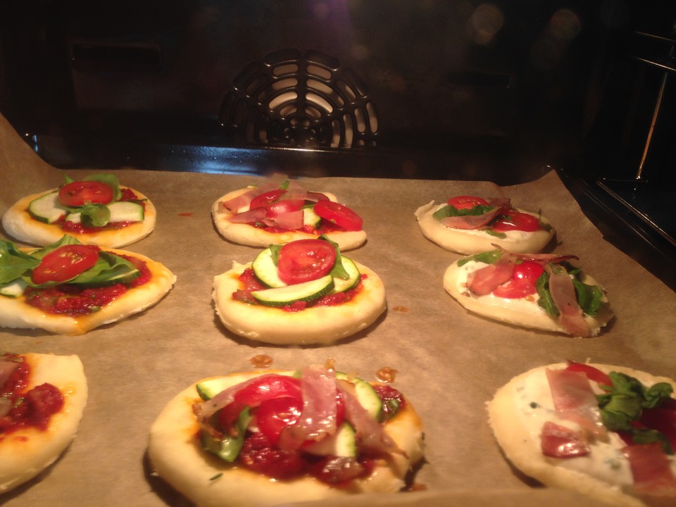 Mini - Pizzen von Sahneschnitte8 | Chefkoch