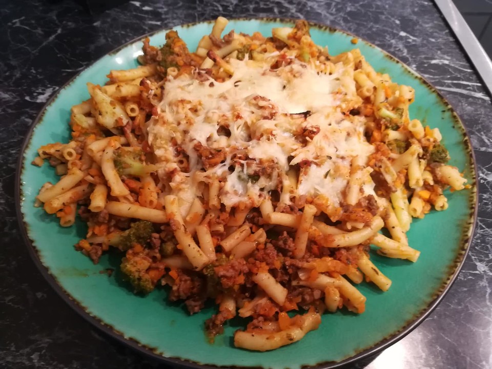 Makkaroni - Auflauf mit Hackfleisch, auf die leichte Tour von jalbert ...