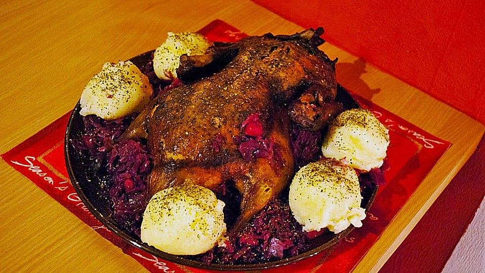 Ente mit Apfel-Orangen-Füllung nach der Niedriggarmethode von schnuffsa
