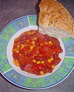Kichererbsen - Bohnen - Pfanne mit Sucuk und Würstchen von OasisWeb