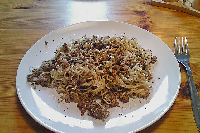 Gehacktes mit Lauch und Glasnudeln von katerusmaximus| Chefkoch