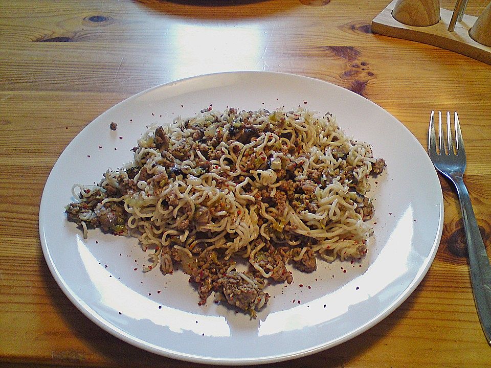 Gehacktes mit Lauch und Glasnudeln von katerusmaximus| Chefkoch