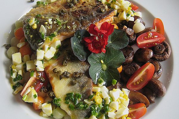 Gebratener Zander auf Kohlrabi mit Schnittlauch - Vinaigrette und ...