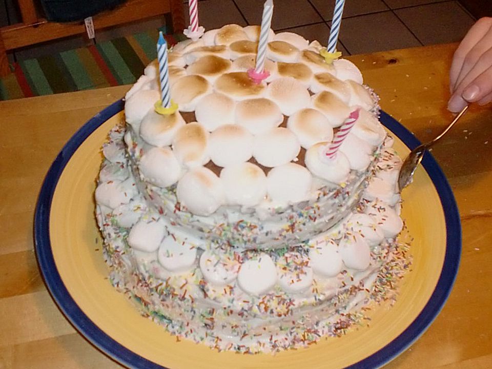 Marshmallow - Erdbeer - Torte von Duffy64| Chefkoch