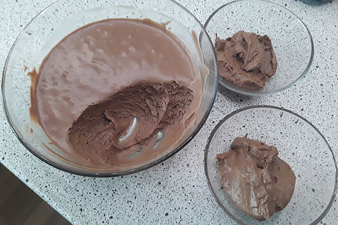 Vollmilch - Mousse au chocolat mit Rum von YGOR