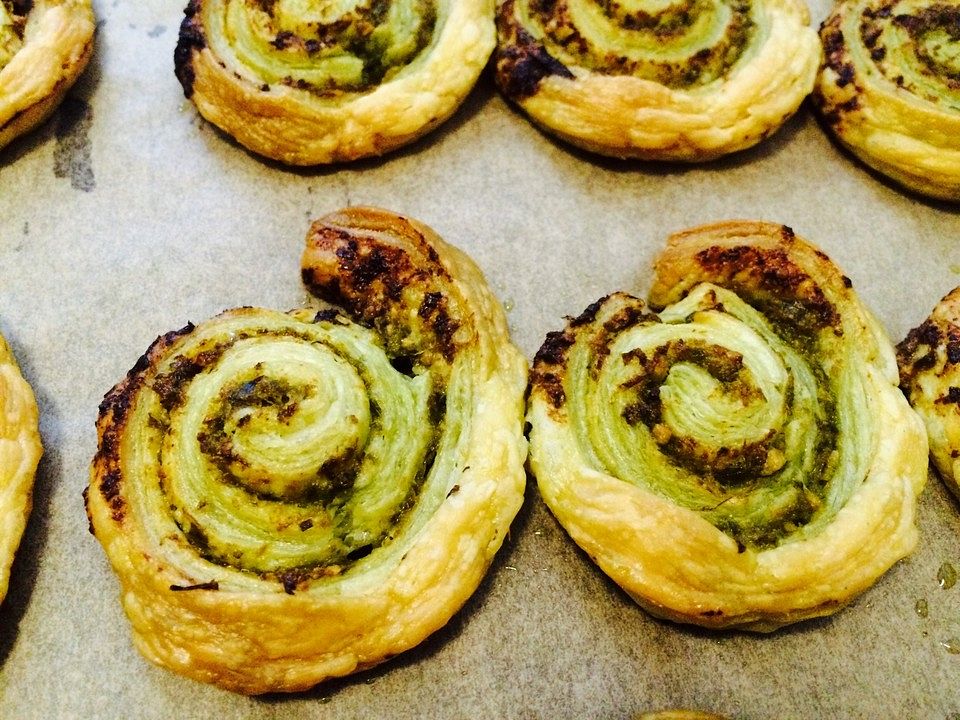 Pesto Schnecken Blätterteig