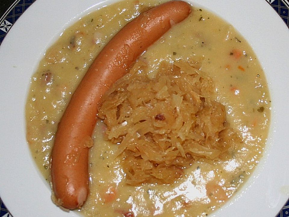 Kartoffelsuppe mit Sauerkraut und Putenwiener von gs_pe| Chefkoch