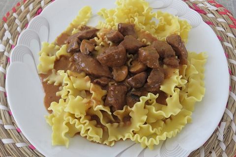 Kalbsrahmgulasch bayrische Art von mickyjenny | Chefkoch