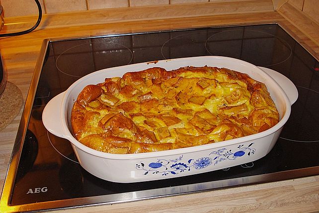 Semmelei mit Kartoffelbrei und Gurkensalat von Friedo72| Chefkoch