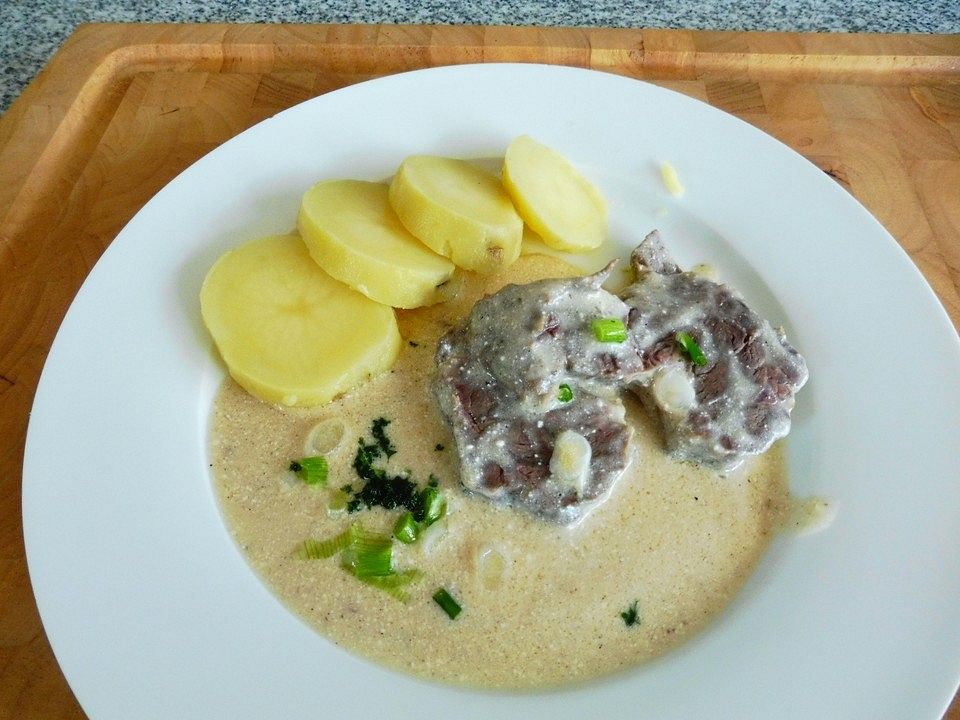 Gekochtes Rindfleisch mit heller Sauce von utelaufenberg | Chefkoch