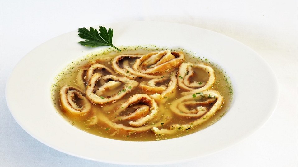 Schwäbische Flädle mit Kräutern von jschestag