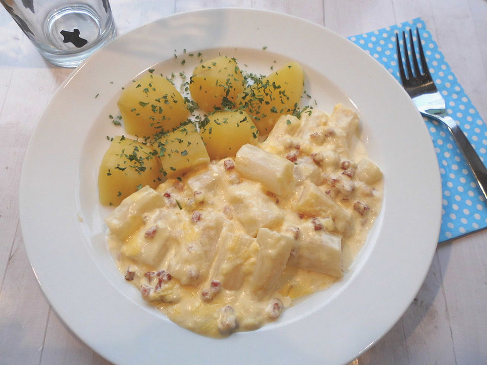 Spargelauflauf aus rohem Spargel von patterson | Chefkoch Spargelauflauf aus rohem Spargel von patterson | Chefkoch