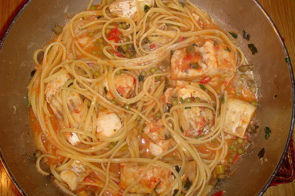 Pasta Pesce - Spaghetti mit scharfem Fisch von die_doellz