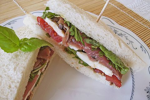 Rucola - Parmaschinken - Sandwich von Surina| Chefkoch