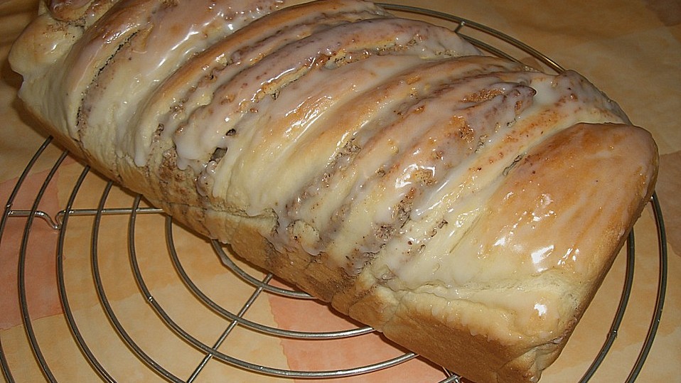 Nuss - Marzipan - Striezel von wargele