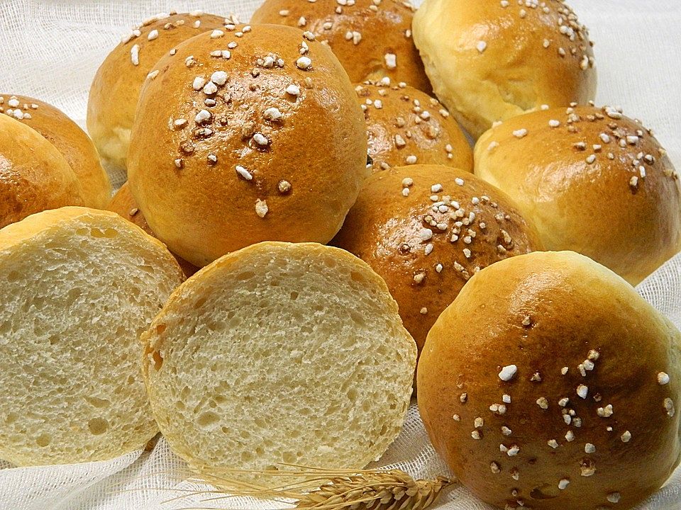 Hveteboller - norwegische Weizenbrötchen von cookeandbake| Chefkoch