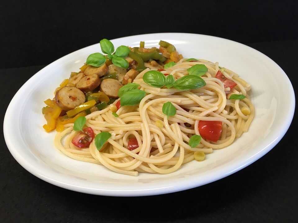 Spaghetti - Basilikum - Salat von jumbo6969| Chefkoch