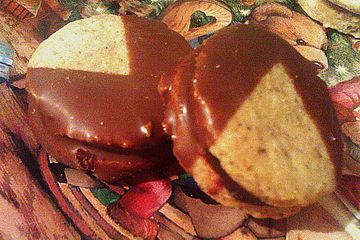 Schoko - Nuss - Taler von SHanai| Chefkoch