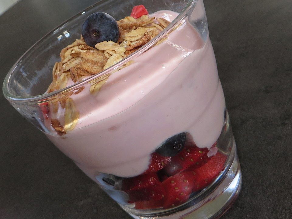 Joghurt - Müsli mit Obst von sitopanaki88| Chefkoch