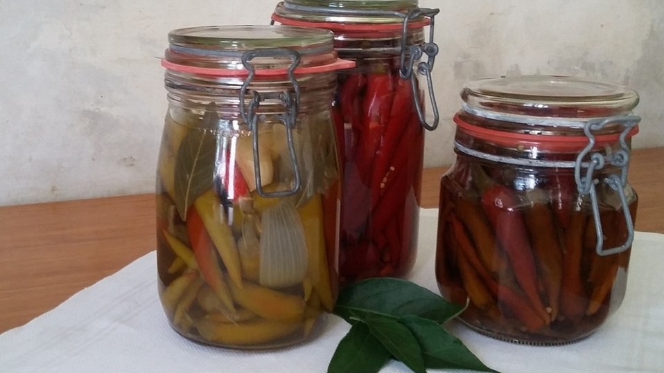 Süßsauer eingelegte Pfefferoni oder Peperoni von blunzen