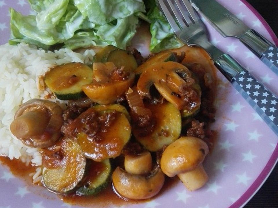 Zucchini - Hack - Pfanne von janoerne| Chefkoch