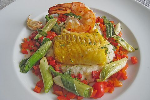 Duett von gebratener Garnele und in Gewürzöl gegartem Rotbarsch von ...