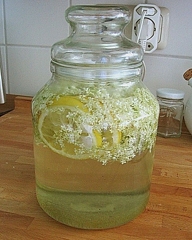 Holundersirup Rezepte | Chefkoch