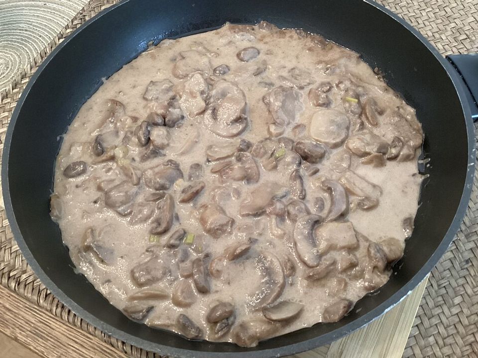 Champignon - Rahm - Sauce von Sandy2509| Chefkoch