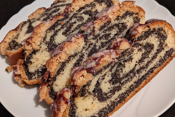 Lockerer Mohnstriezel von SHanai | Chefkoch