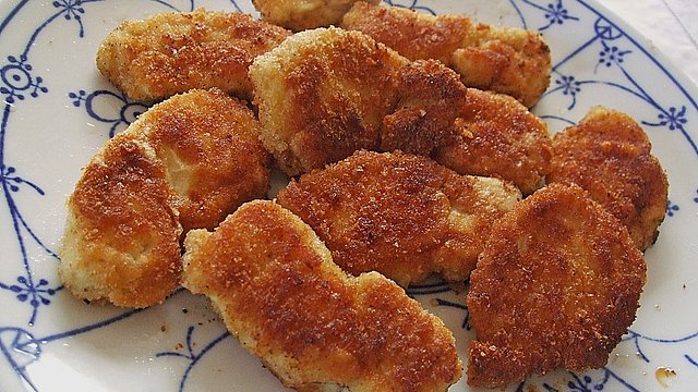 Chicken Nuggets oder Hähnchen Crossies von kaliorexi