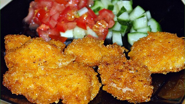 Chicken Nuggets oder Hähnchen Crossies von kaliorexi