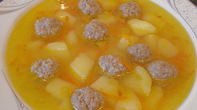 Frikadellen - Suppe von Anna_Schmidt