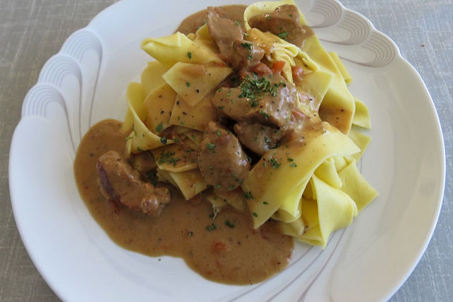 Kalbsrahmgulasch von Nudili| Chefkoch