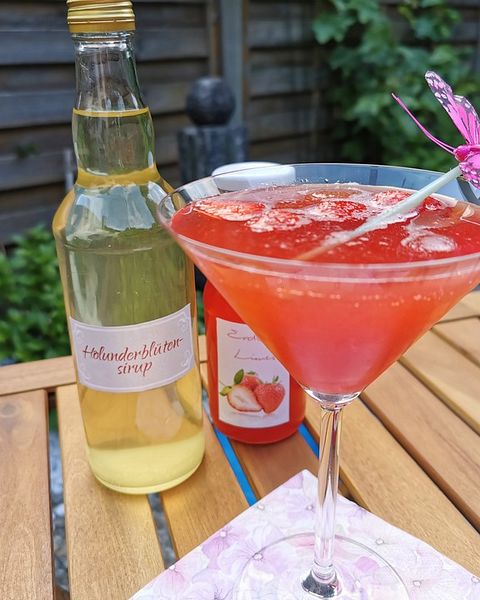 Holundersirup Rezepte - die besten Rezepte 2024 | Chefkoch