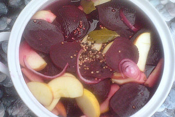 Eingelegte Rote Bete mit Äpfeln von vanzi7mon| Chefkoch