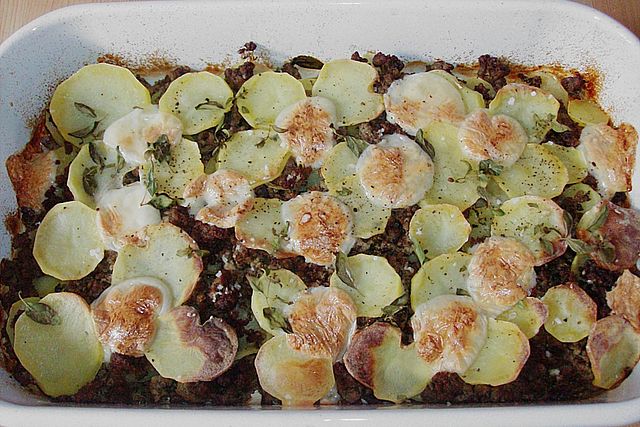 Kartoffel - Hackfleisch - Auflauf mit Mozzarella von bastelsuse