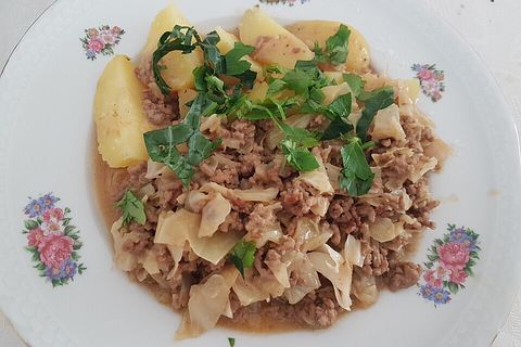 Junger Schmorkohl mit Hackfleisch von suse07| Chefkoch