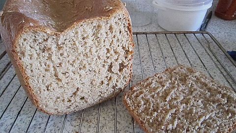 Lockeres Dinkelbrot für den BBA von verticalhour