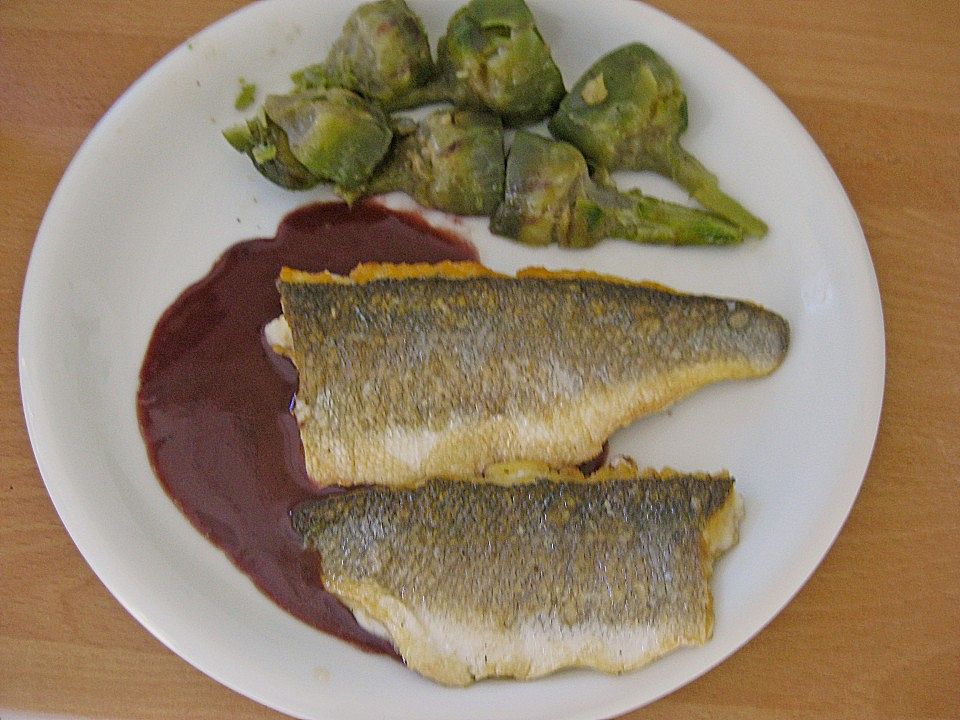 Wolfsbarschfilet in Barolo mit Artischocken von Mathias56| Chefkoch