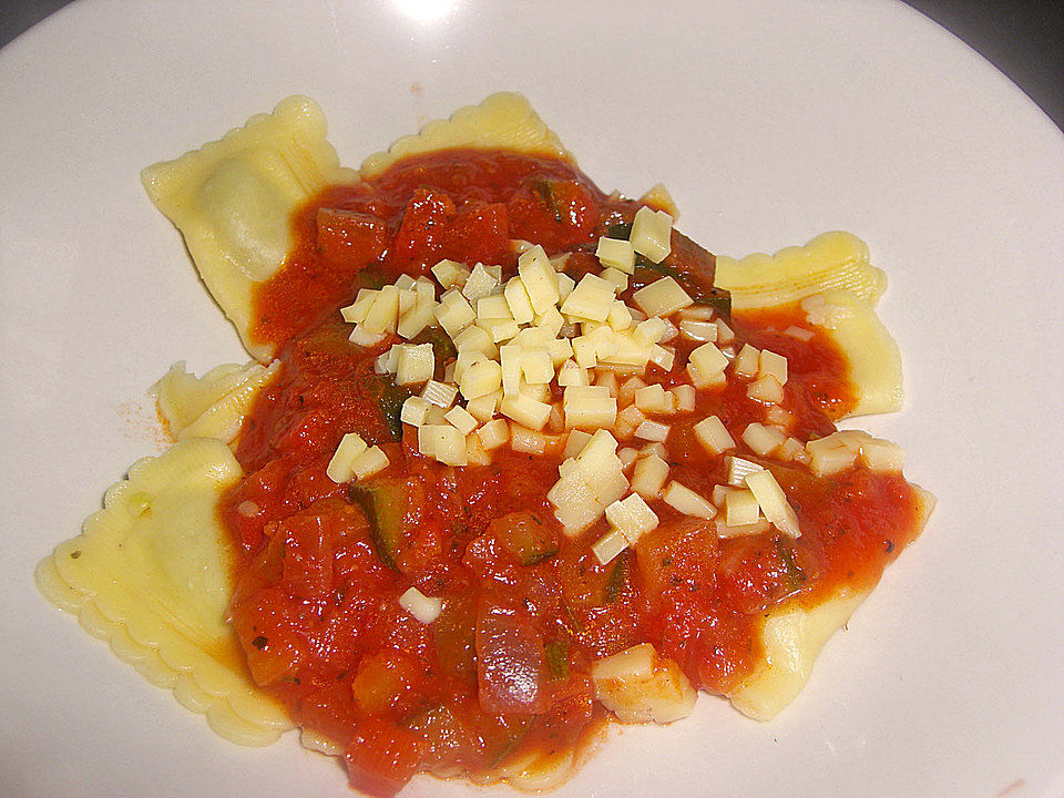 Paprikasauce mit Zucchini und Aubergine von Rumpel222| Chefkoch