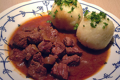 Saftiges Wiener Gulasch von LuzieLiesel
