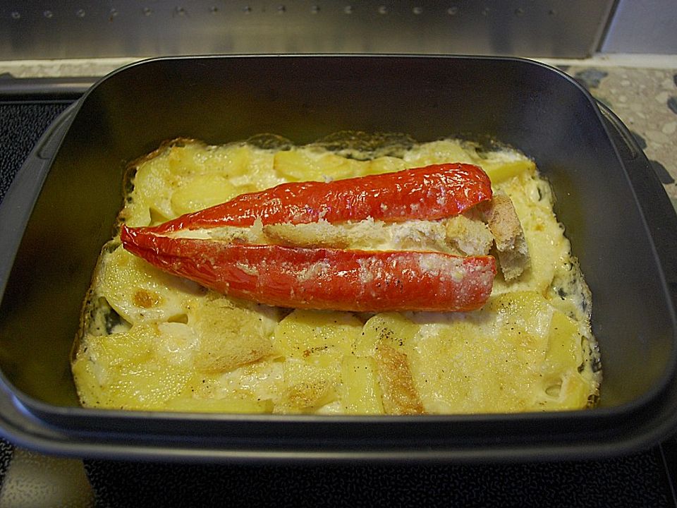 Gebackene Schafskäsepaprika auf Kartoffeln von TWetti| Chefkoch Gebackene Schafskäsepaprika auf Kartoffeln von TWetti| Chefkoch