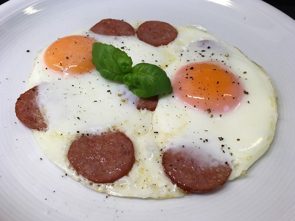 Spiegeleier mit Cabanossi von Nobby1960| Chefkoch