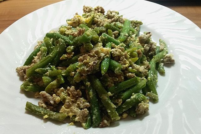Gedünstete grüne Bohnen an Hackfleisch mit Ei von psych_92| Chefkoch