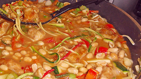 Huhn-Gemüse-Pfanne Sambal-Oelek von Cha-Cha