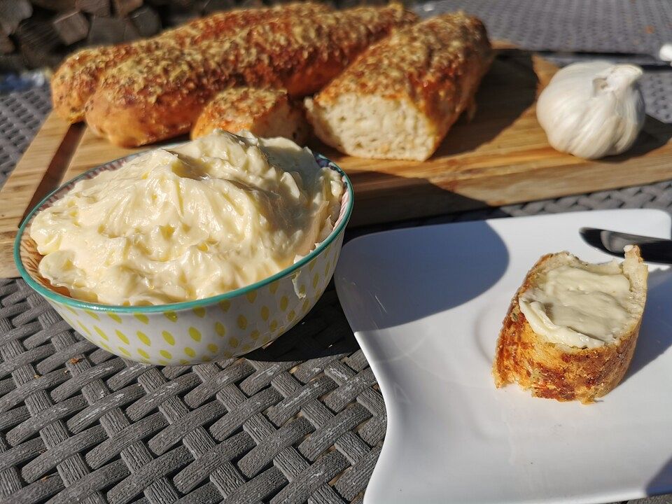 Knoblauch - Quark Butter von julebb| Chefkoch